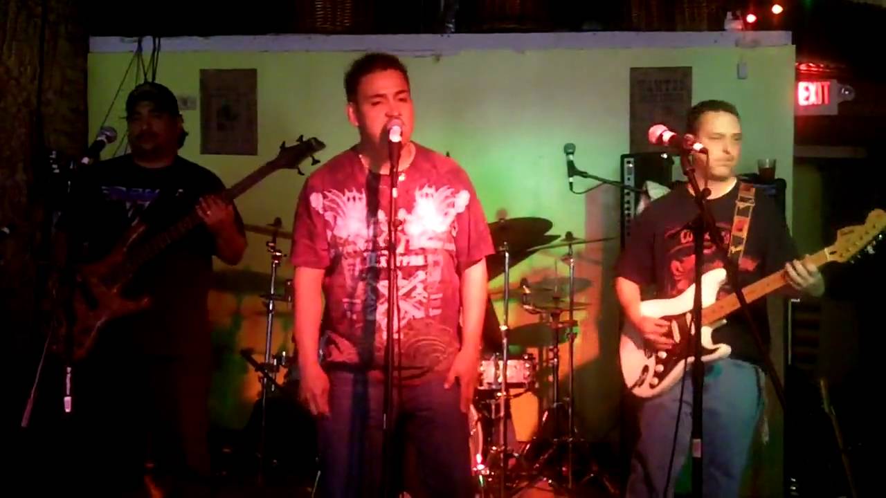 The 211 Band performs at Mi Casa - YouTube