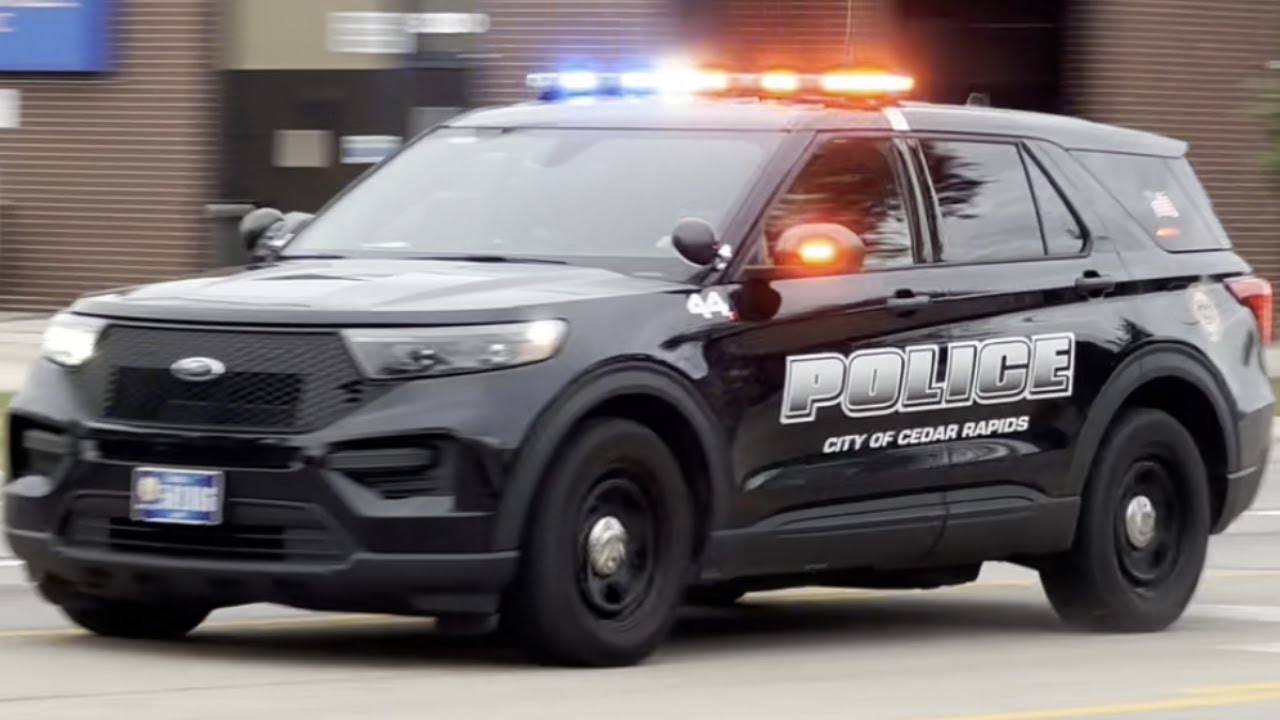 Cedar Rapids Police Department Car 44 Responding 9/13/2024 - YouTube