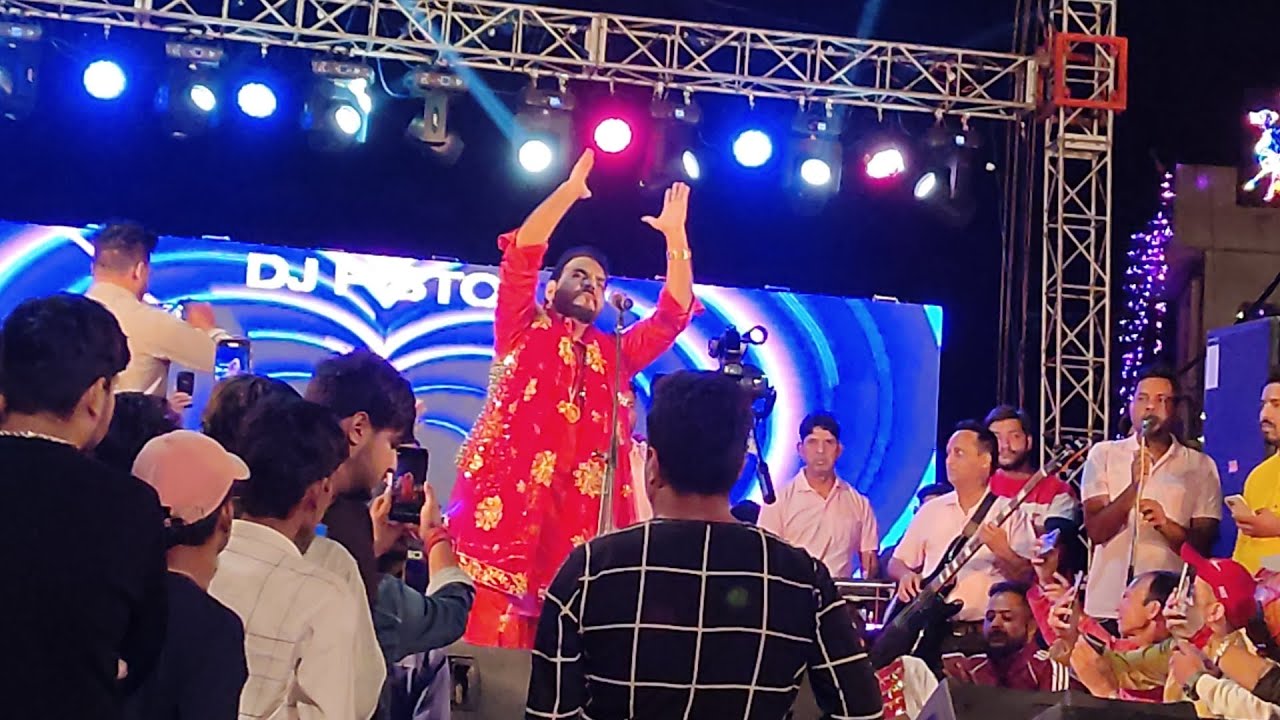 Kaler Kanth BOL MITTI DIA BAWIYA new live performance jammu - YouTube