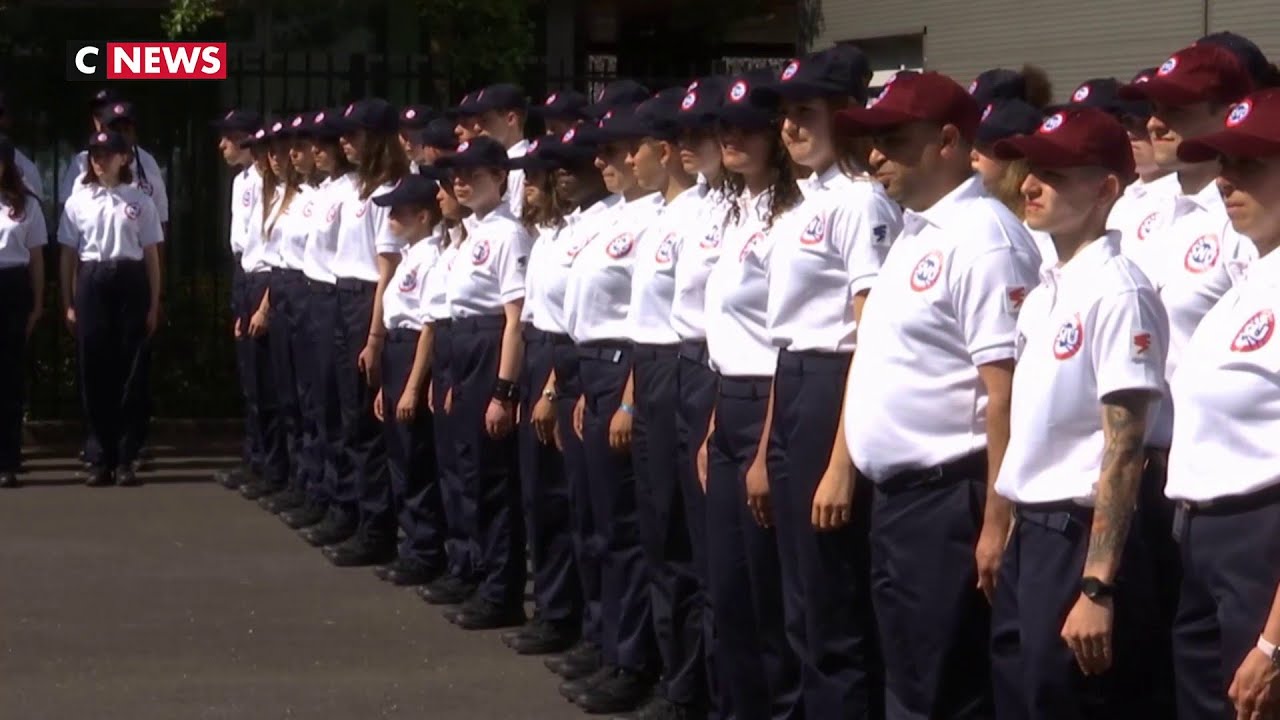 Service national universel : récit d'une première journée - YouTube