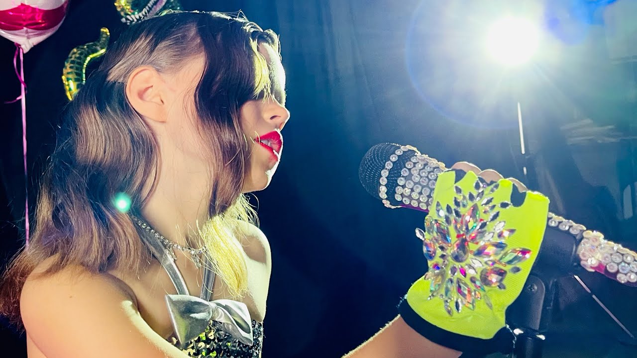 Diana Springis SUPERSTARS (OFFICIAL VIDEO) - YouTube