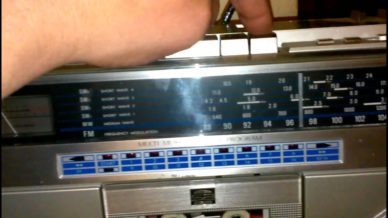 JVC RC-M70 - YouTube