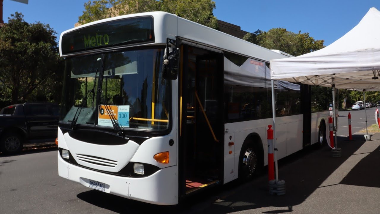 Nathalia Coachlines #96 Scania L94UB Volgren "CR224L" - YouTube