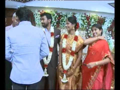 YS Jagan Mohan Reddy with wife at Karunakar reddy Function - YouTube