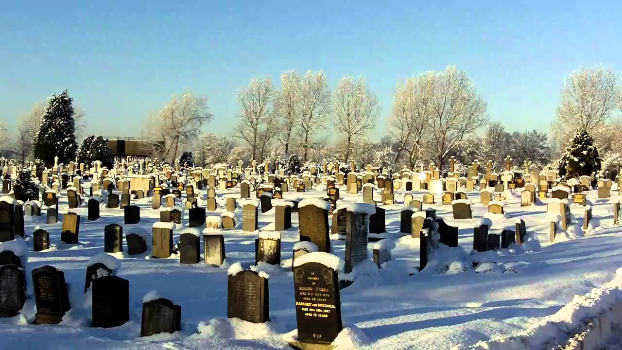 Early winter, St Pat's cemetery, New Stevenston - YouTube