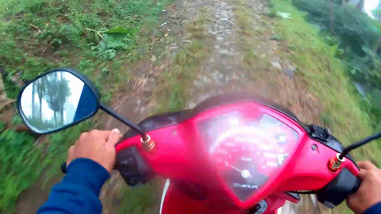 Trabas lewat alas pakai Yamaha Mio gt ban cacing || motovlog Indonesia ...