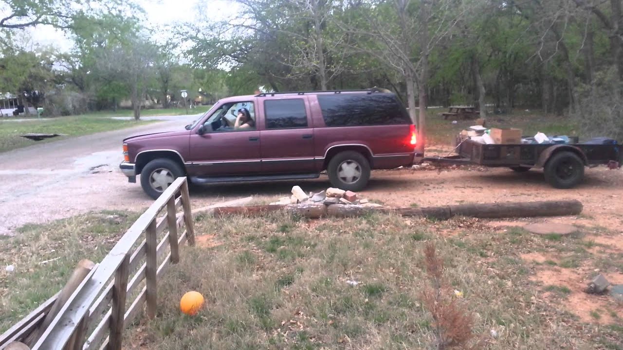 MAD Woman Driver Backing Trailer - YouTube