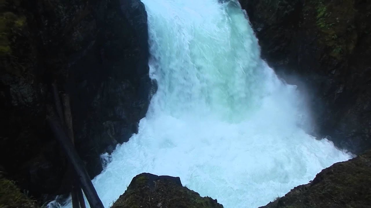 Little Qualicum River Falls - YouTube