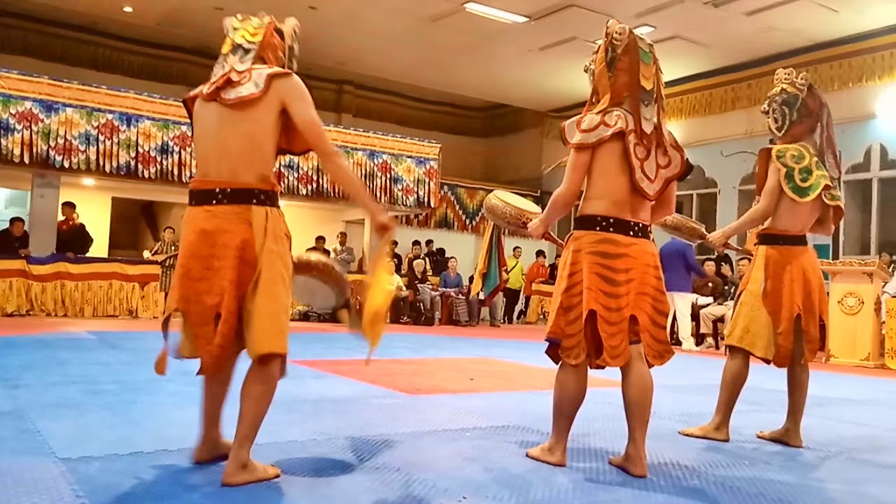 Traditional Dances of Bhutanese 2019 at Thimphu - YouTube