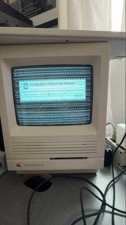 Mac SE/30 Making Crackling Noises - YouTube
