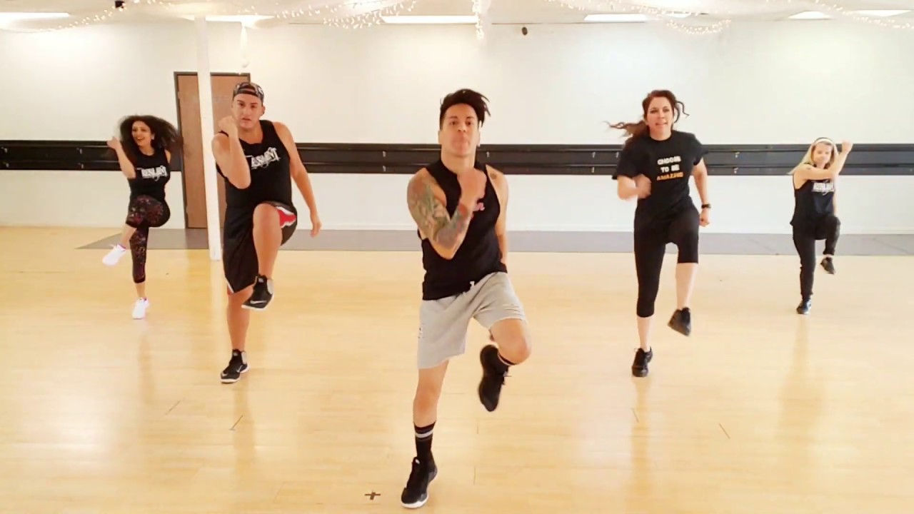 Cardio Dance Routine "Rock This Party" - YouTube