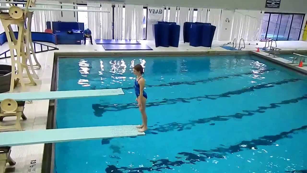 Jennifer Bell Performs 201B Back Dive Pike on the One-Meter Springboard ...