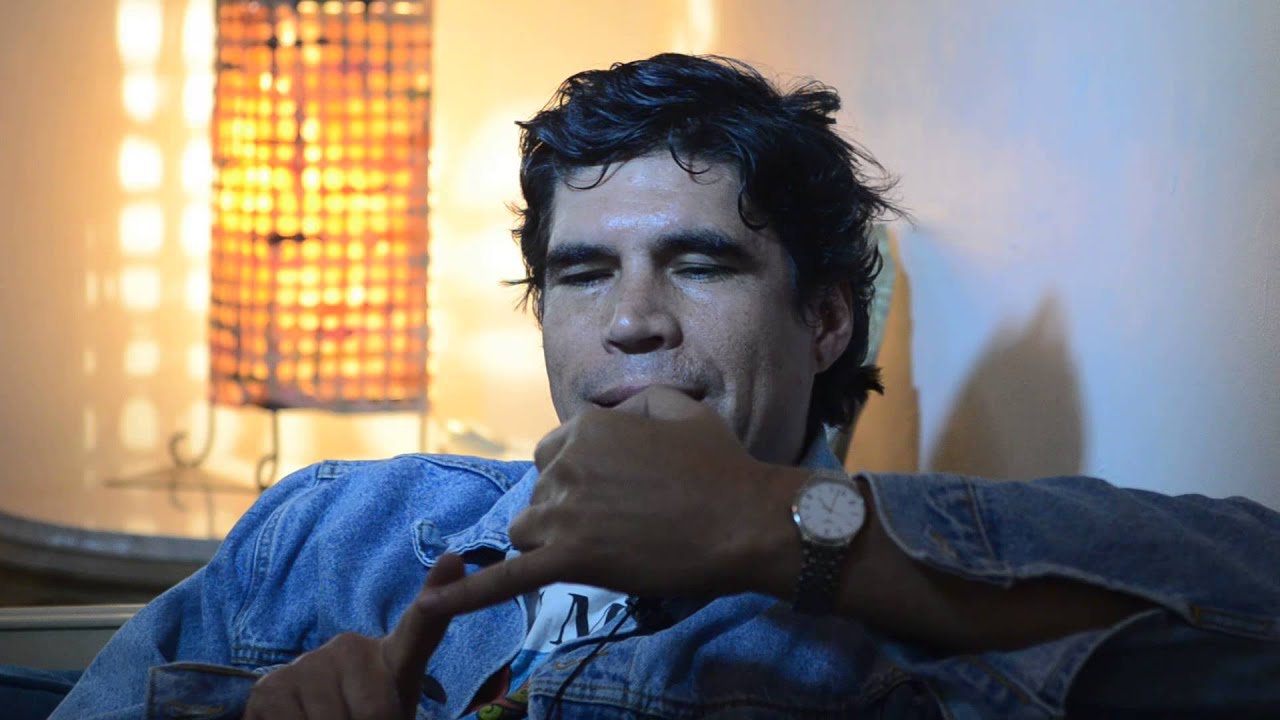 Alberto Estrella Book Professional Session - YouTube