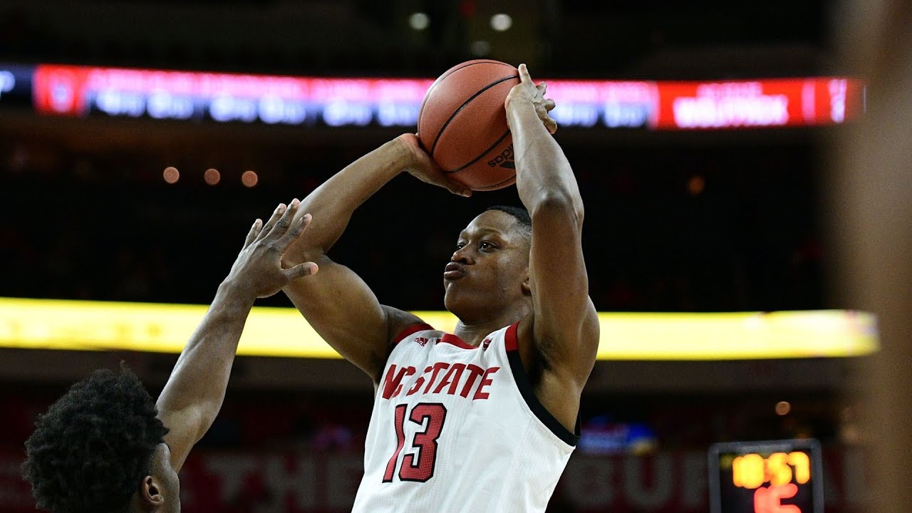 2019.11.13 Florida International Panthers at NC State Wolfpack ...