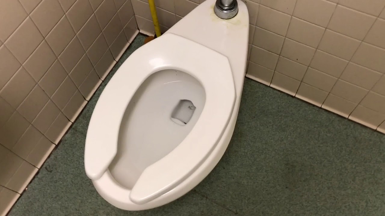 PUBLIC RESTROOM REVIEW- JOANN Fabrics and Crafts (Pittsburgh, PA) - YouTube