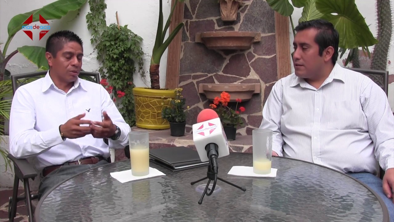 Hablando en Corto con Fernando Robles - YouTube