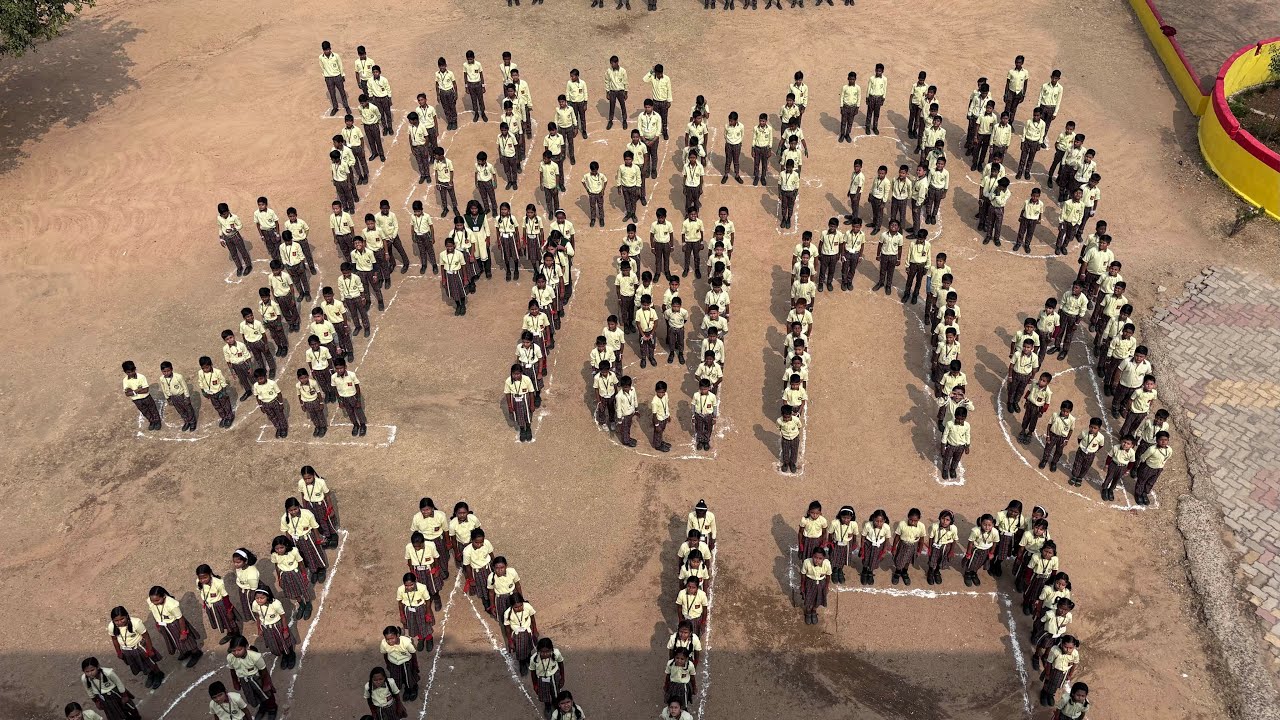 L.N.P. Formation by Students | A Spectacular Human Chain - YouTube