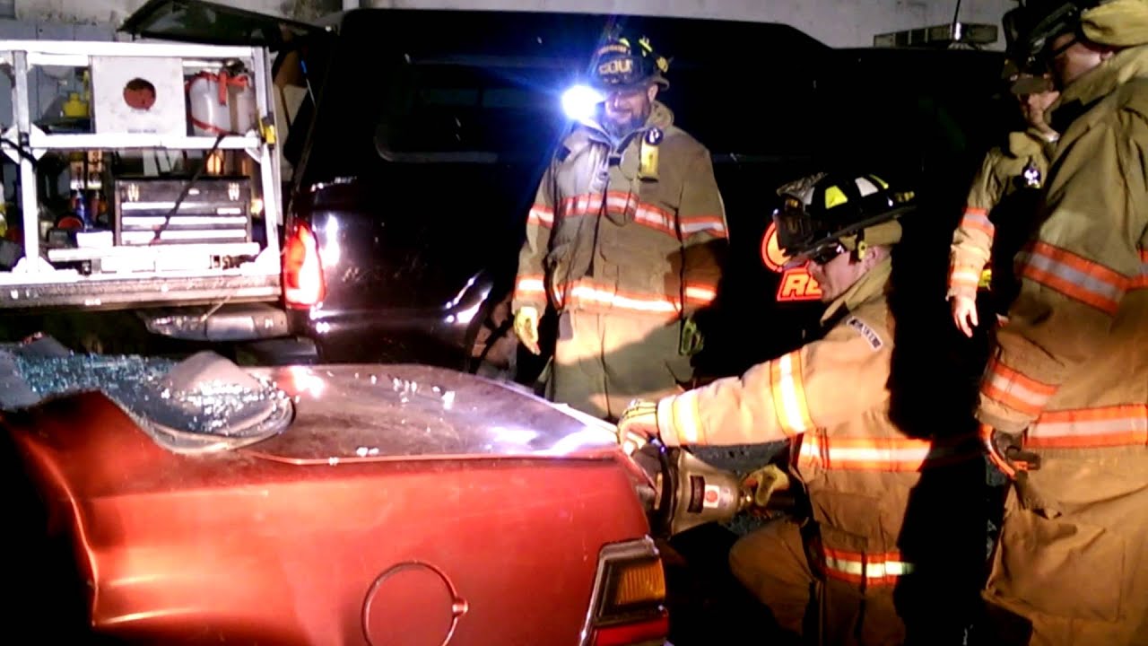 Mullens Fire Department ...extracation training - YouTube
