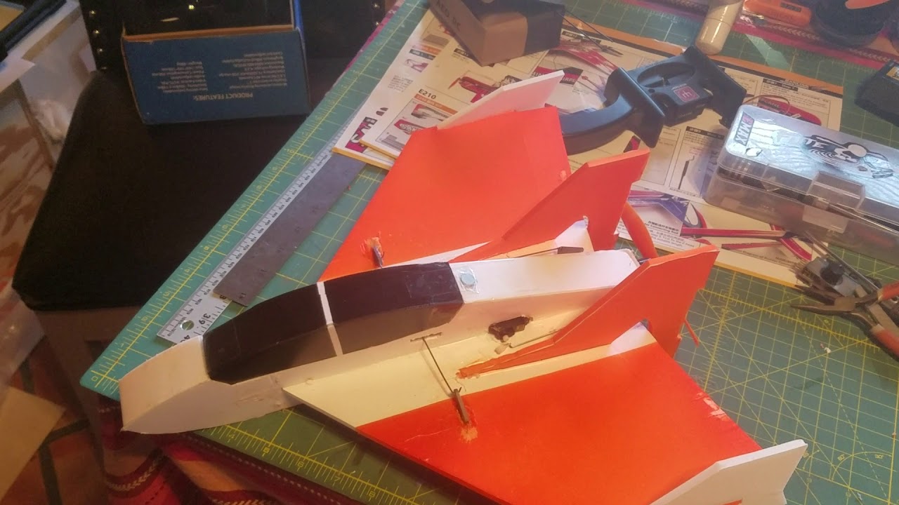 FT Pun Jet folding wings. - YouTube