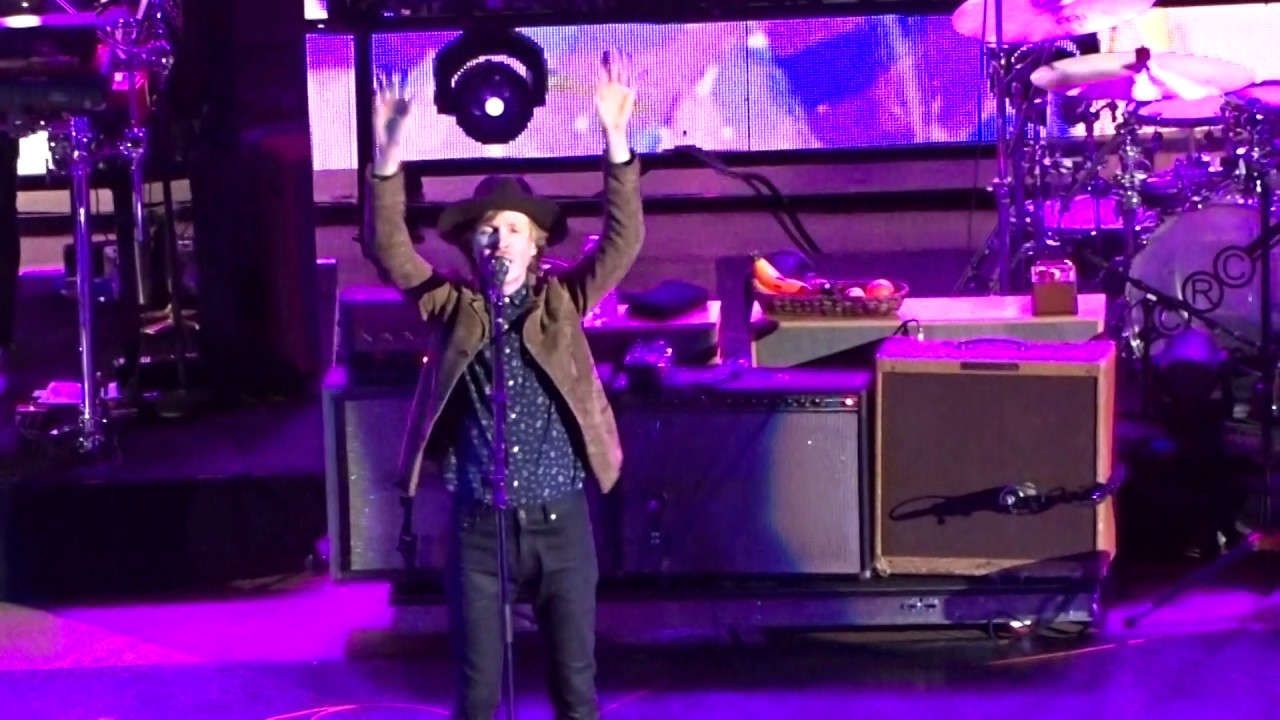 Beck "Girl" Red Rocks Colorado July 11th 2017 - YouTube