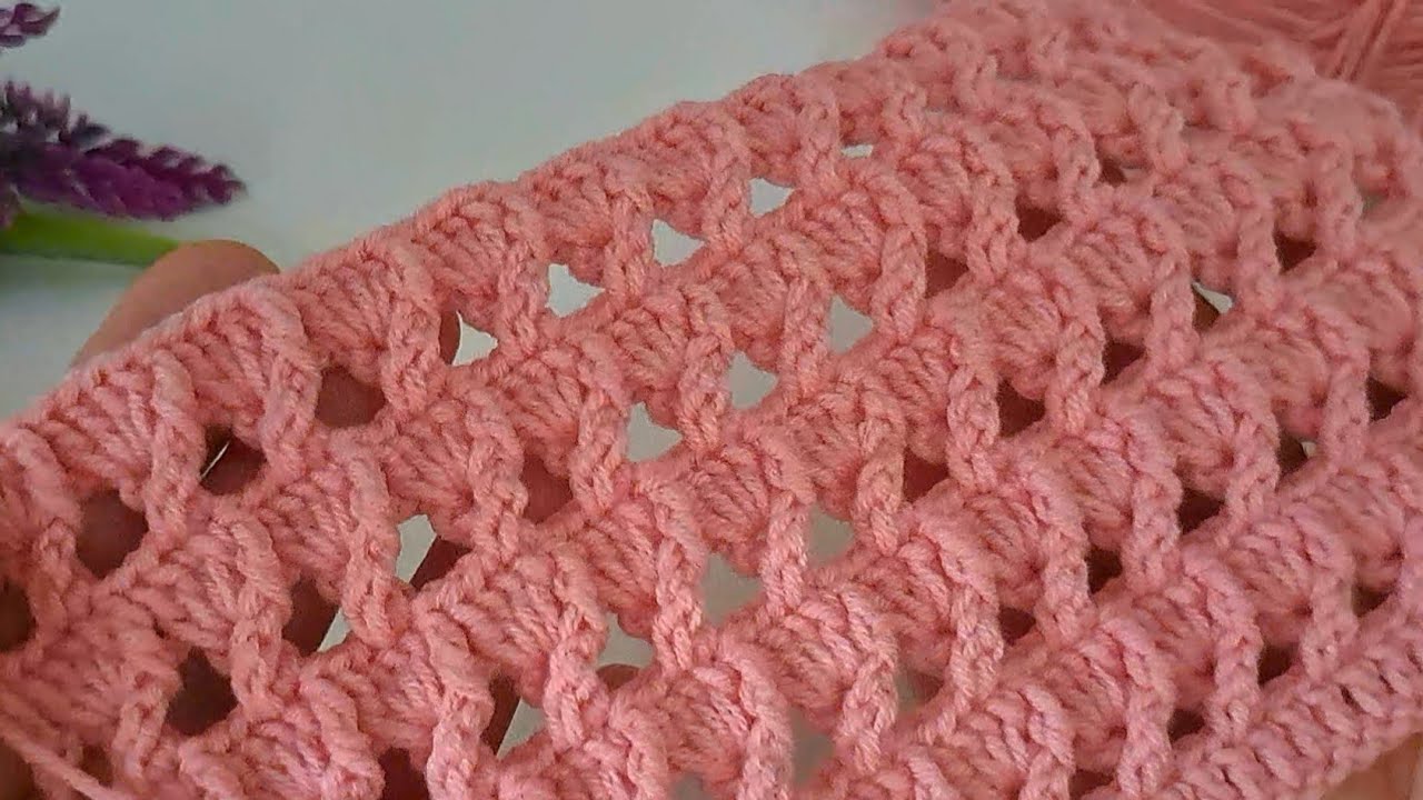 This crochet knit is both perfect and very easy. - YouTube