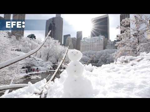 Nueva York vive su primera nevada de la temporada