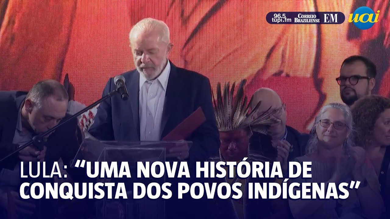 Lula marca presença na cerimônia do Manto Tupinambá - YouTube