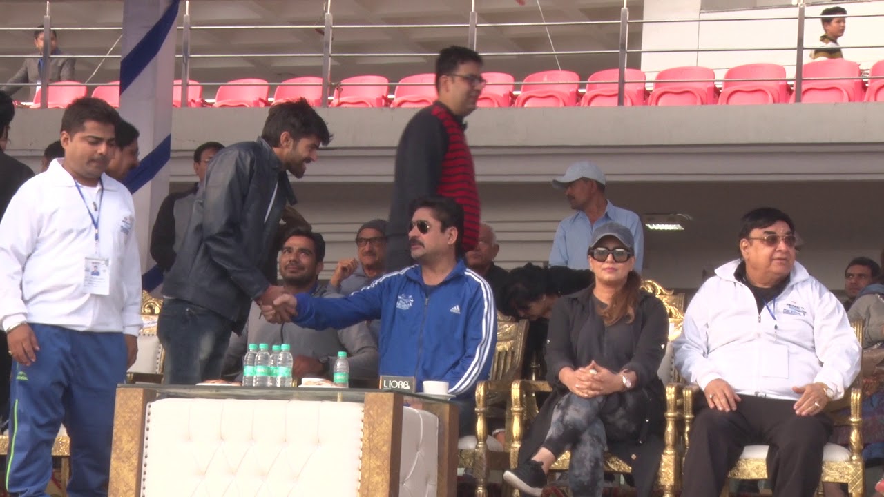 ROHTAK BUS STAND LIVE BY MANOJ GUPTA - YouTube