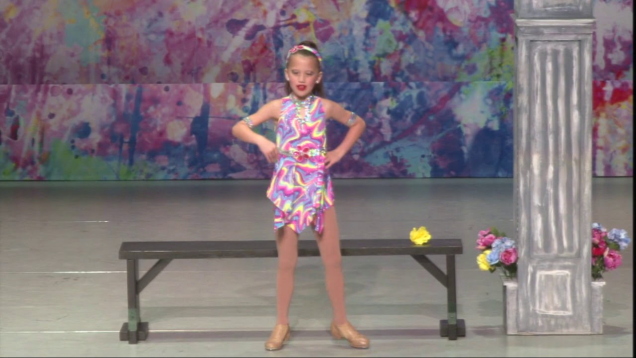 "Feeling Groovy" - Solo - Ms. Bridget's School of Dance [2016] - YouTube