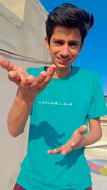 bal karve ke aaya hu comedy 😁😅 video #comedy #funny #shorts #viralvideo ...