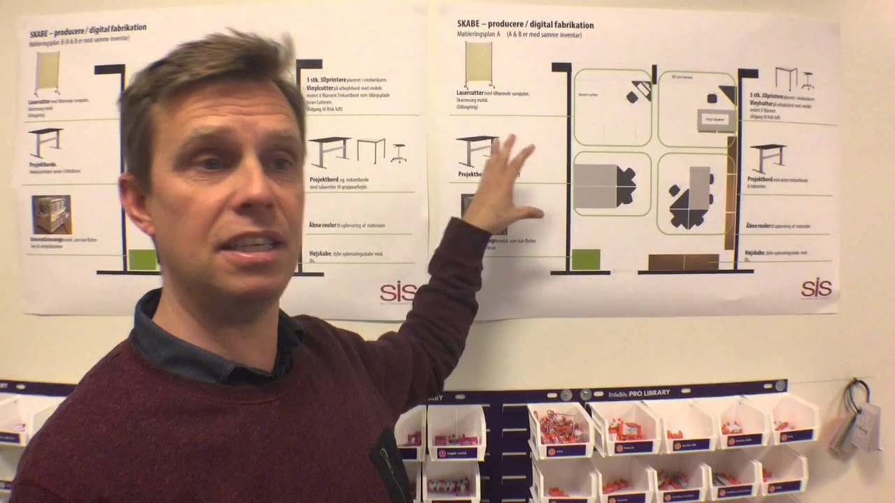 FutureClassroomLab.dk Lead Ambassadør Lasse Remmer viser rundt i FCL ...