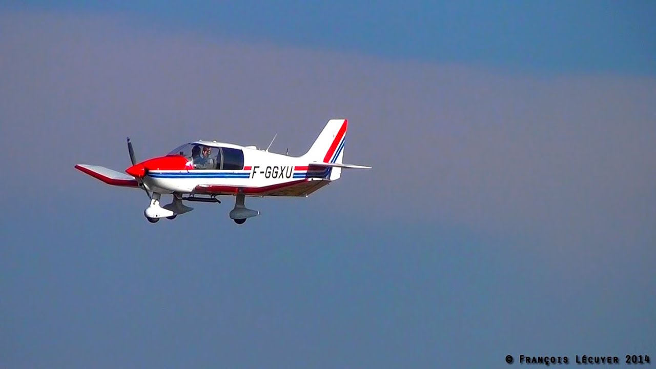 [Engine failure] Robin DR400-120 F-GGXU, Millau-Larzac [LFCM] - YouTube