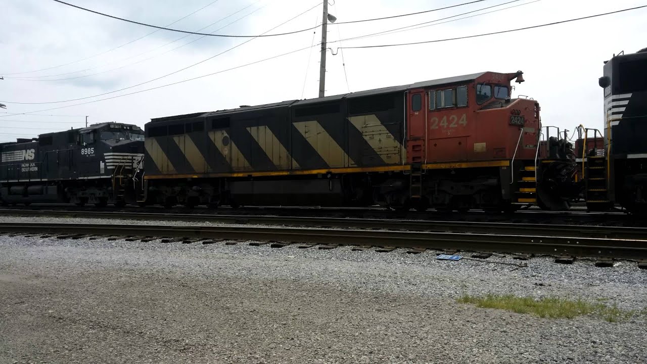 CN 2424 at DeButts Yard - YouTube