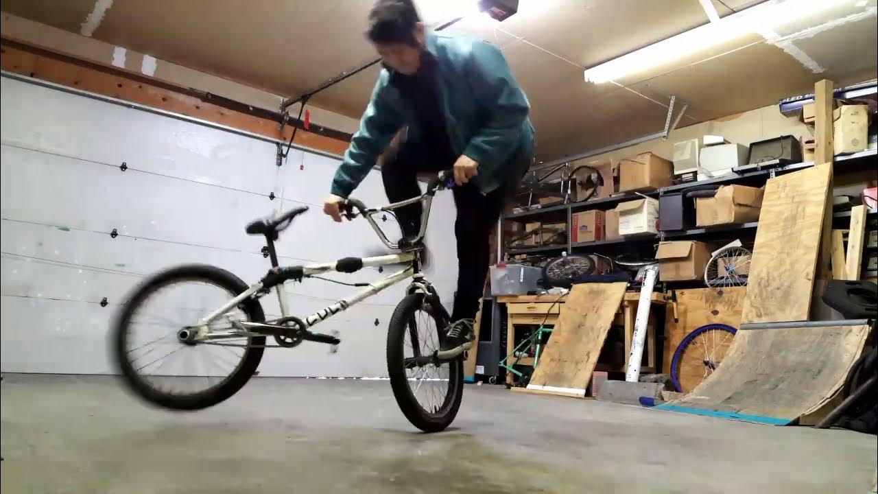 BMX Sketchy quad whip 480 - YouTube