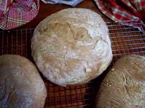 Pagnotta - Italian country bread - just out of the oven - YouTube