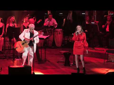 Enrico Macias avec Valerie Hamaty  - Adieu mon pays