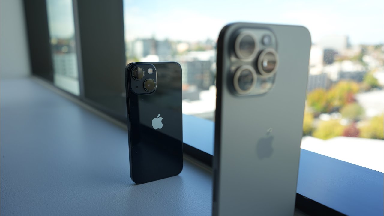 Comparison iPhone 13 mini and iPhone 15 Pro Max - YouTube