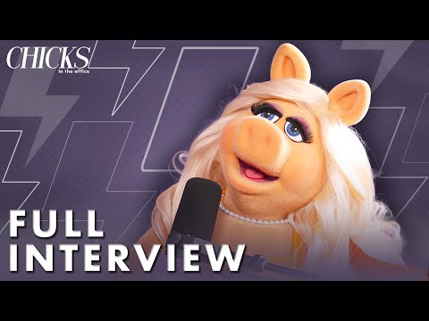 Miss Piggy Says Sabrina Carpenter's NOT the Hottest Blonde in the Game