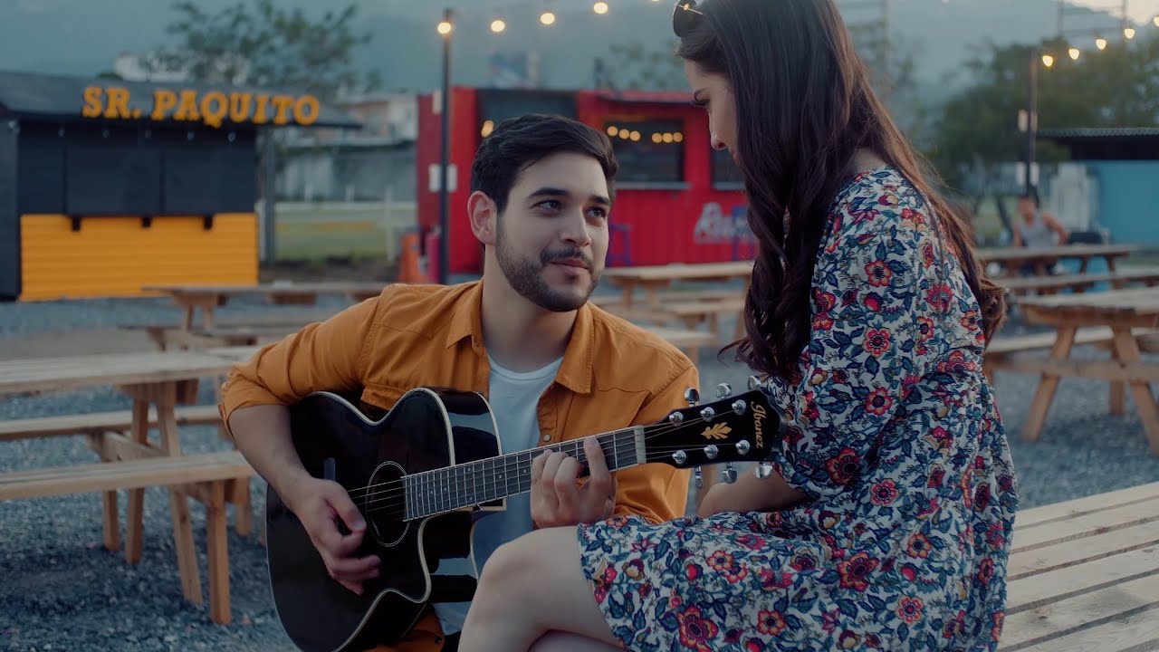 Sam Vargas - Mujer Hermosa (Video Oficial) - YouTube