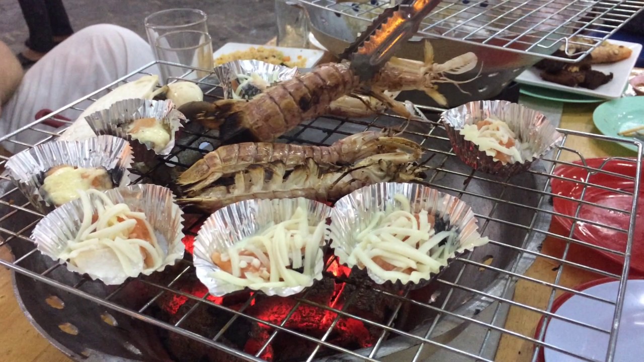 BBQ mantis shrimp - YouTube