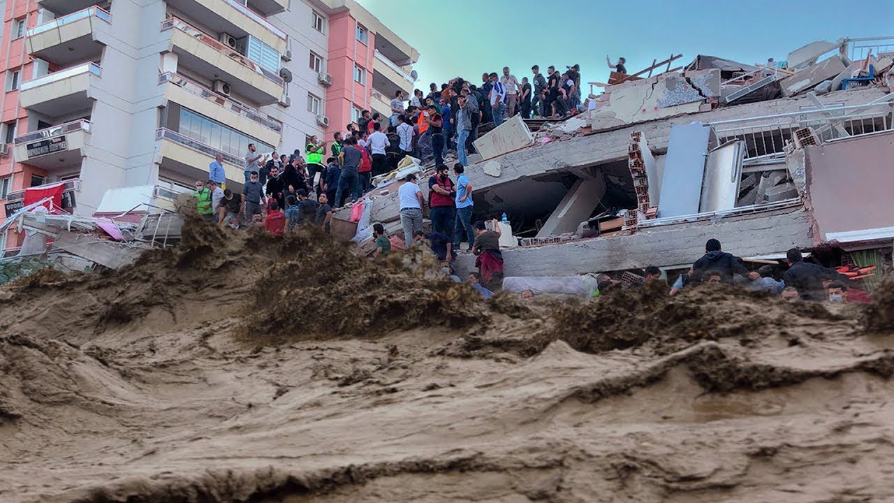 Apocalyptic Disaster in Spain! Crazy Flood sweeps away homes and people ...