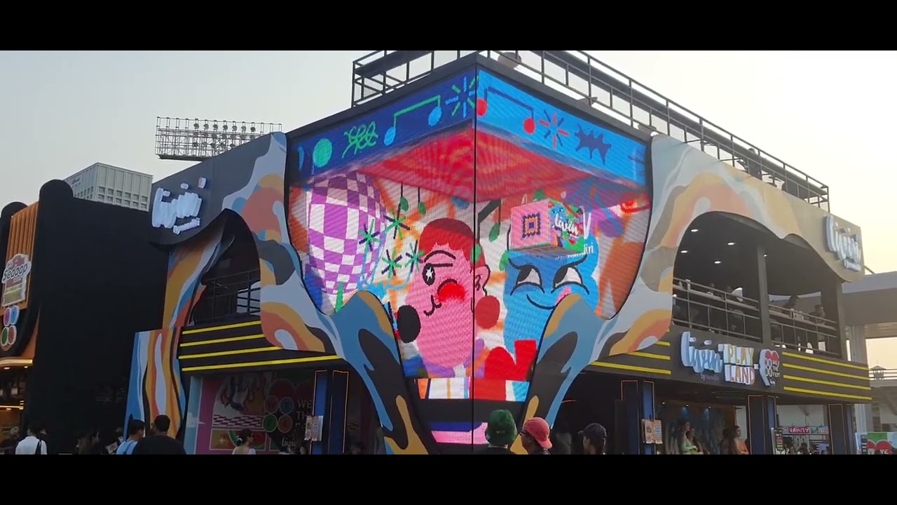 Anamorphic LED - Mandiri for WTF (Liunic artworks) - YouTube