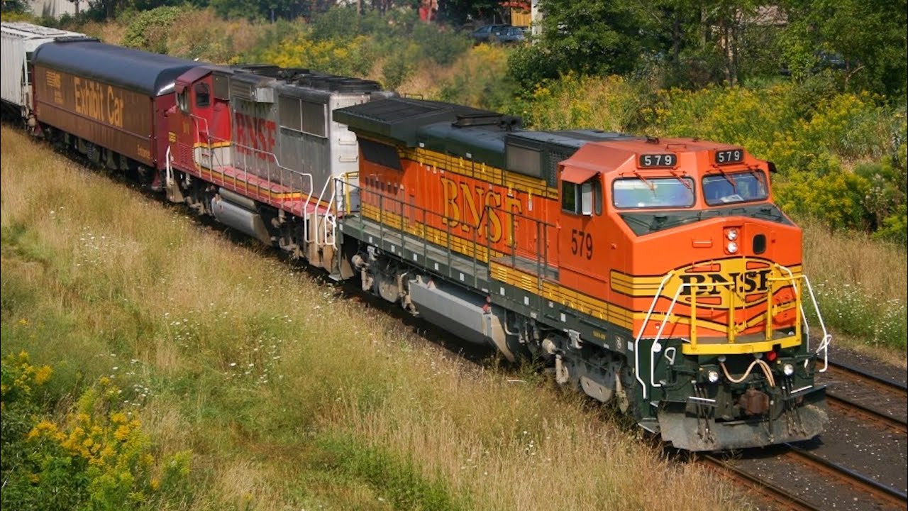 NS 328 with NS Exhibit Car & CN, CP, NS and VIA Trains in Hamilton - September 2004 - YouTube