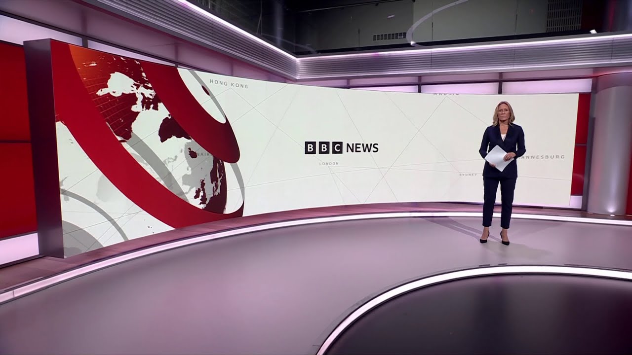 BBC News at Ten (17/11/22) [1080p50] - YouTube