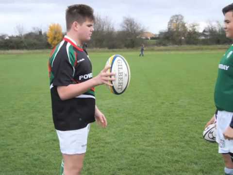 Rugby World Mini Rugby – How to grip the ball - YouTube