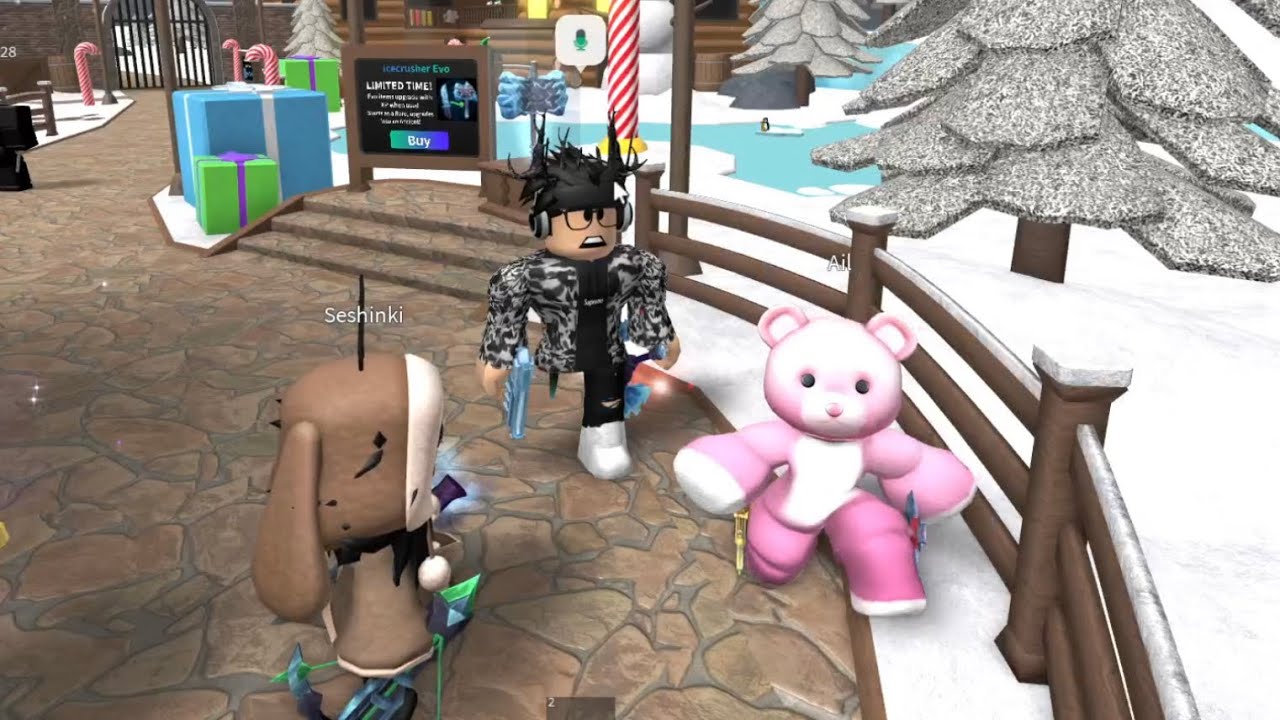 Just your average Murder Mystery 2 lobby. - YouTube