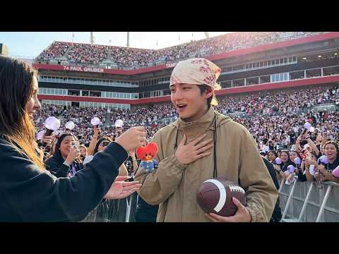 The Cutest BTS Soundcheck Moment: Taehyung vs The Florida Sun — Tampa Day 3