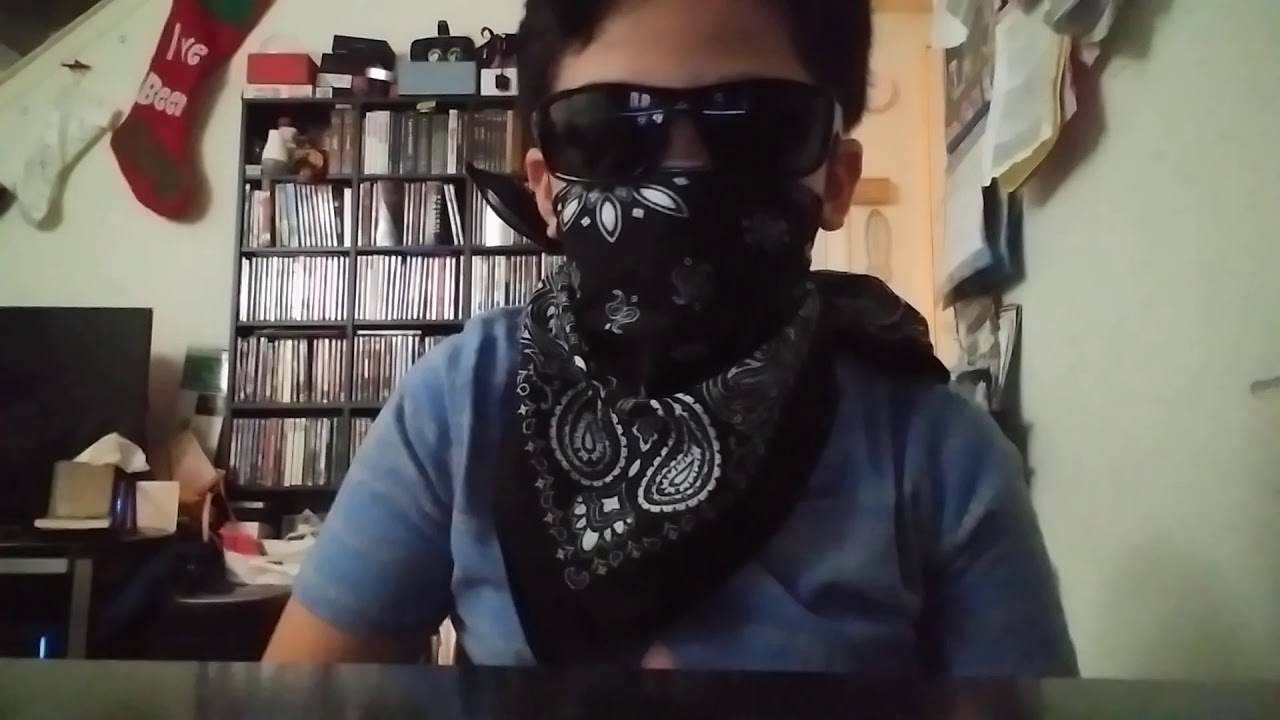 Charlie scene mask from hollywood undead - YouTube