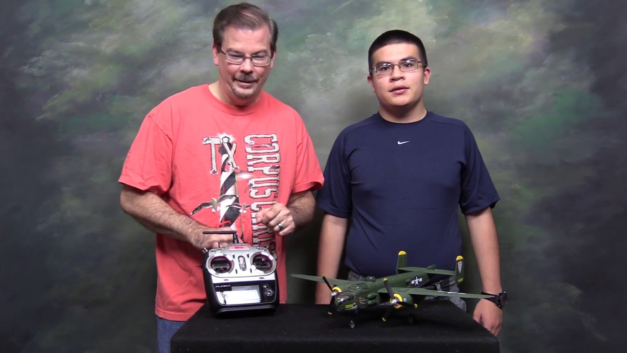 Hitec/RCD Flash 8 Transmitter Unboxing / First Impressions - YouTube