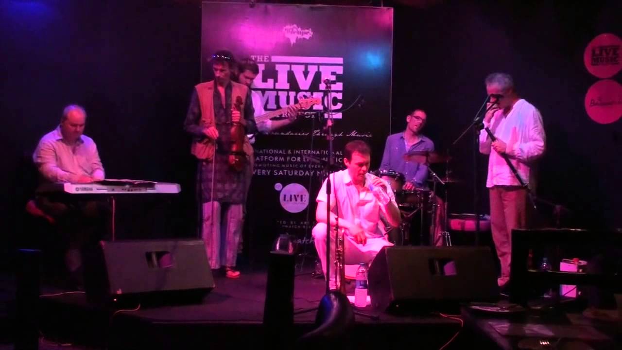 Pedro Libre Live in Goa India,playing with Burum, a Band from Wales,U.K ...